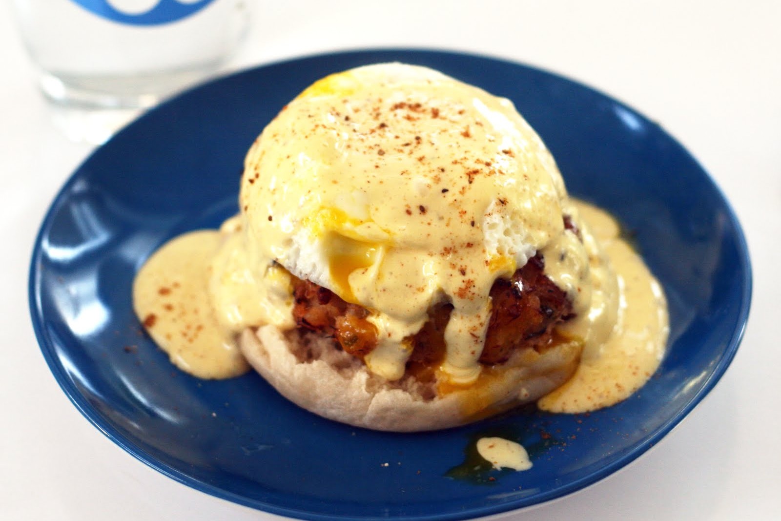 Bacon and Crab Bread Pudding Eggs Benedict Recipe | Seafoodroom.hk